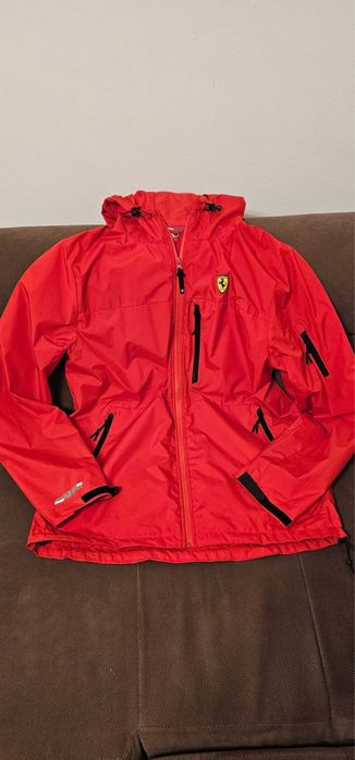 Geaca scuderia ferrari Arad • OLX.ro