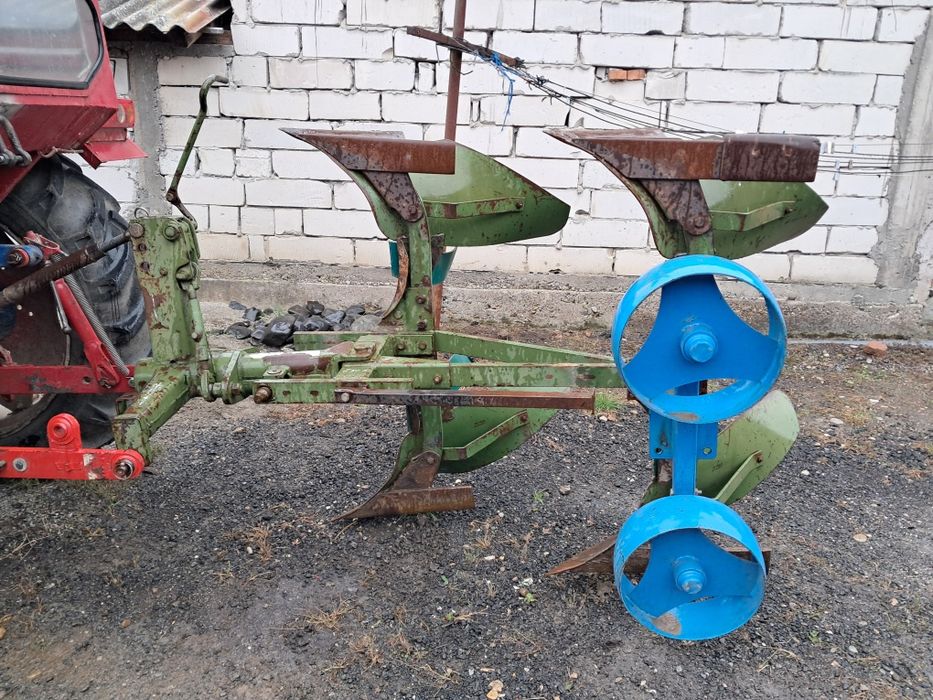 Vînd Plug Regent Lapusnic • OLX.ro