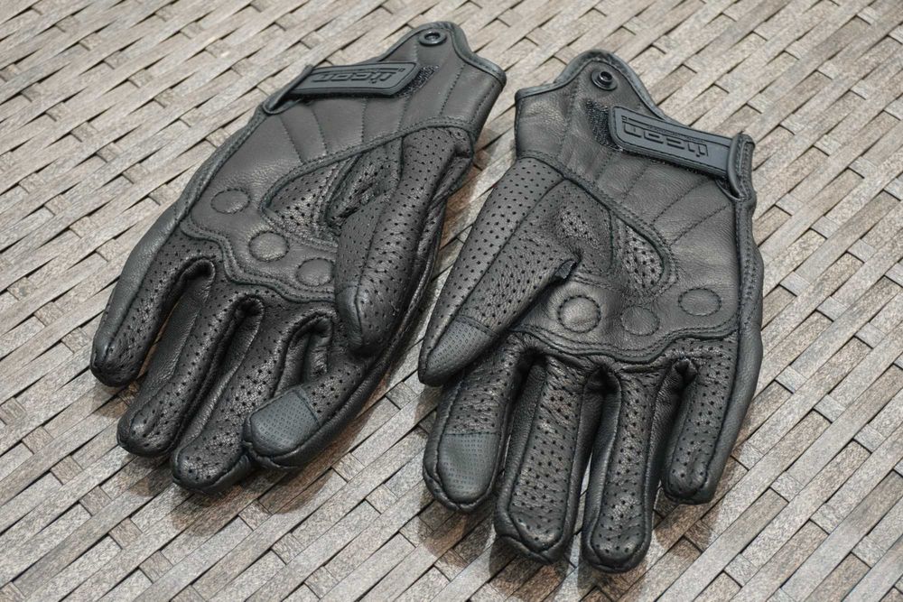 Manusi moto Piele ICON perforat S M L XL XXL 3XL - cu protectii Cluj ...