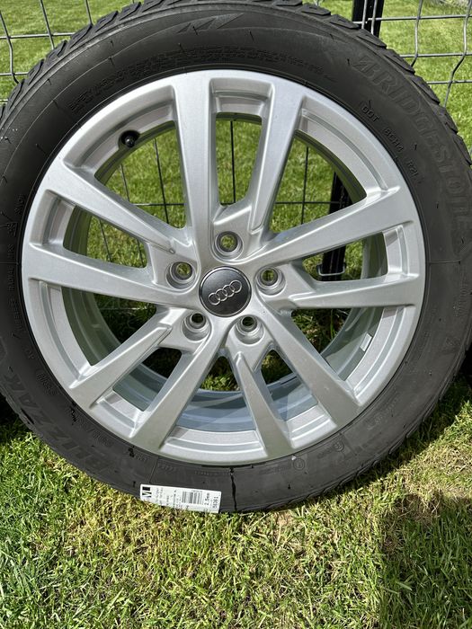 Roti jante Aliaj R17 Audi A4 B9 Livezeni • OLX.ro