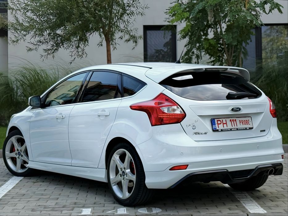 Ford Focus 3 ST-Line 151.000 KM/Bi-Xenon/SONY/Clima/Line-Assist/Blind ...