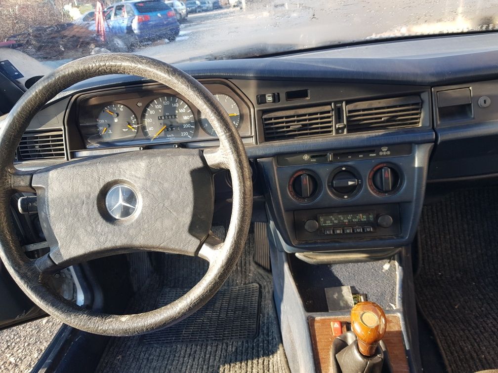 Мерцедес 190 Е 1.8 109кс на части гр. София Света Троица • OLX.bg