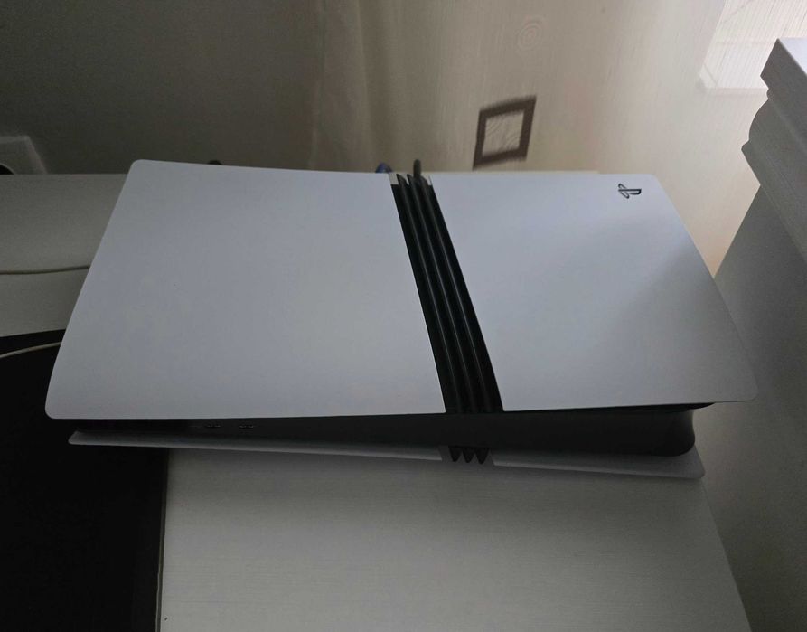 PS5 PRO Playstation 5 PRO - 2TB ( garantie eMag ) Bacau • OLX.ro