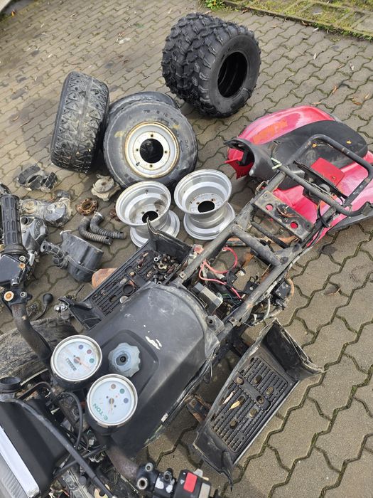 Dezmembrez piese atv e-ton 150 cm3 cadru cu acte Reghin • OLX.ro