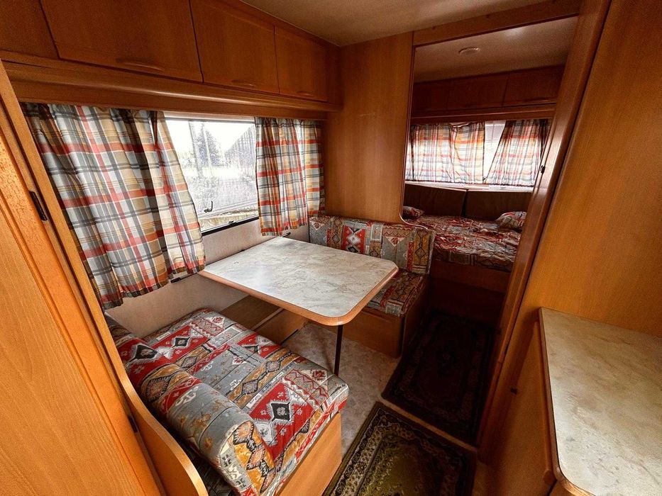 Rulota ADRIA UNICA 430–1000 kg, panou solar, cort exterior si butelie ...