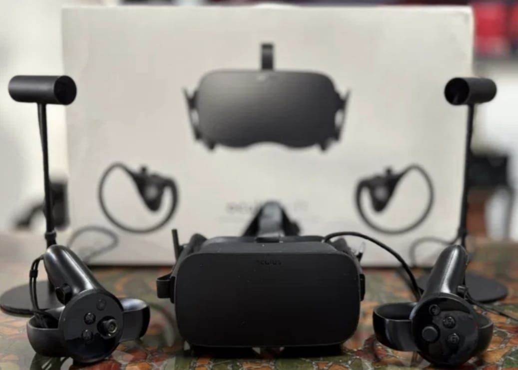 Vand VR Oculus Rift Ramnicu Valcea OLX.ro