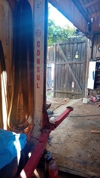 Elevator auto 2,5 tone Sibiu • OLX.ro