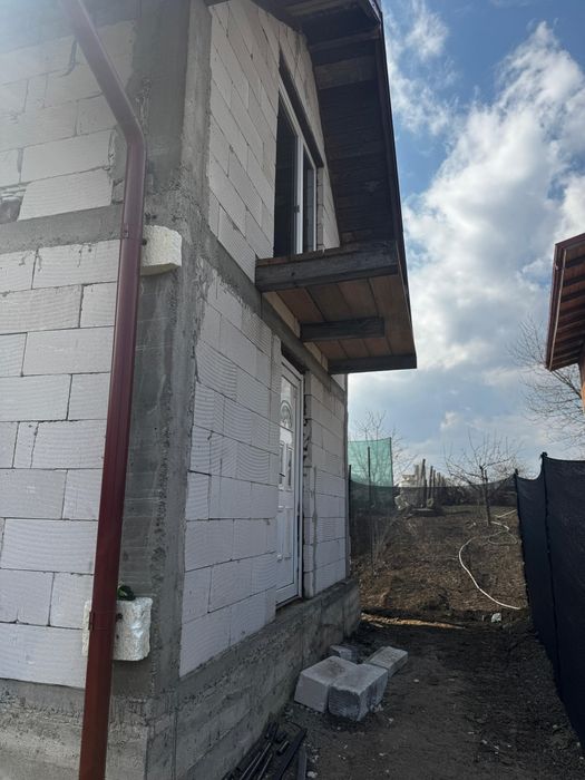 De vanzare Casa cu etaj în Botosani Botosani • OLX.ro