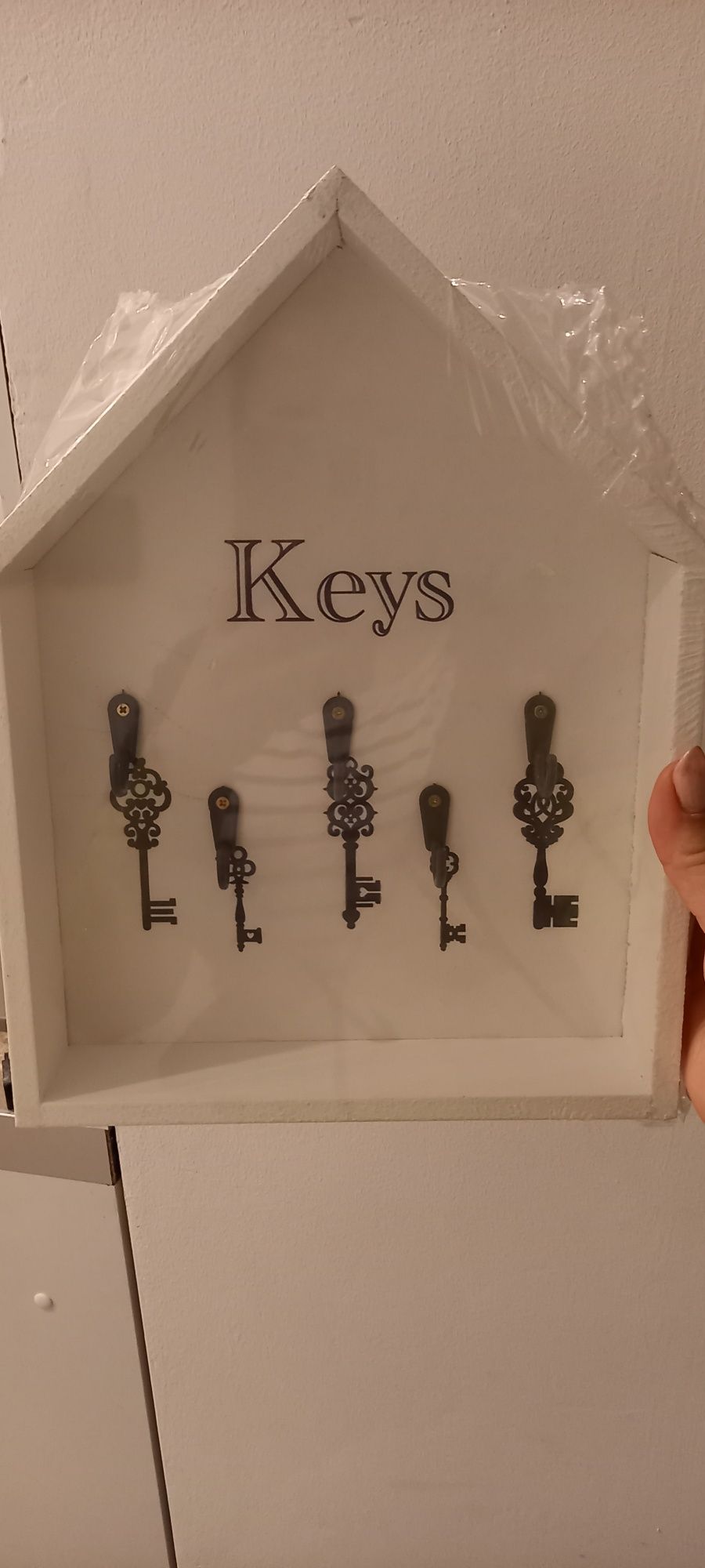 Стойка за ключове гр. Балчик • OLX.bg
