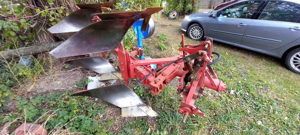 Plug reversibil 2 brazde Dorohoi • OLX.ro