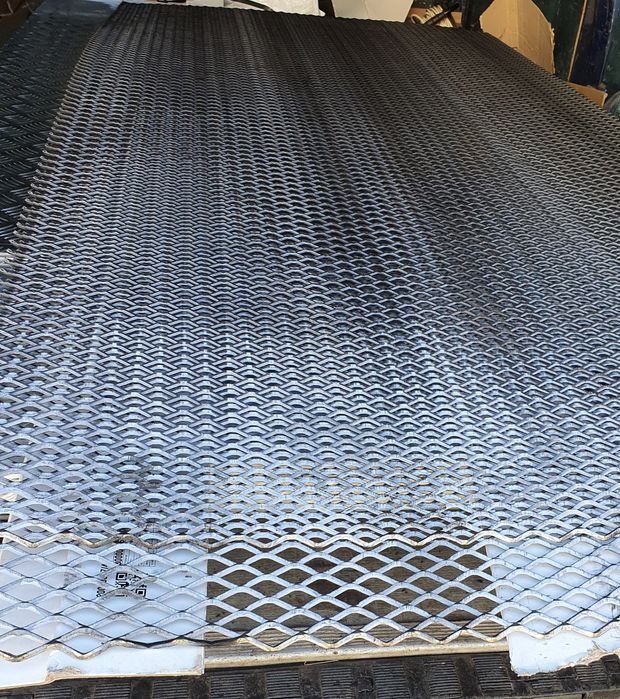 Tabla expandata otel 43x20mm inox aluminiu otel zincat tabla perforata Bucuresti Sectorul 1 • OLX.ro