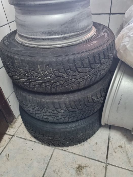 4 jante de aliaj 4x100 de Dacia Renault cu 3 cauciucuri 185 55 15 Sag • OLX.ro