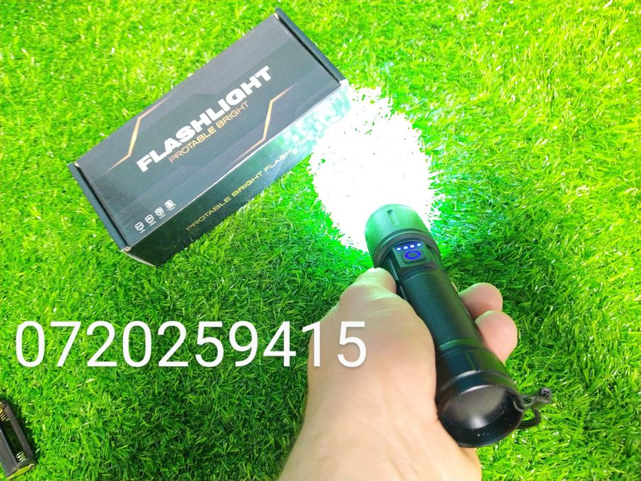 Lanterna profesionala cu led tip laser rezistenta la apa cu zoom, 800m ...