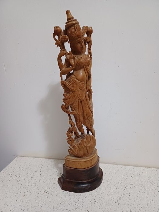 Statueta veche din lemn Bucuresti Sectorul 2 • OLX.ro