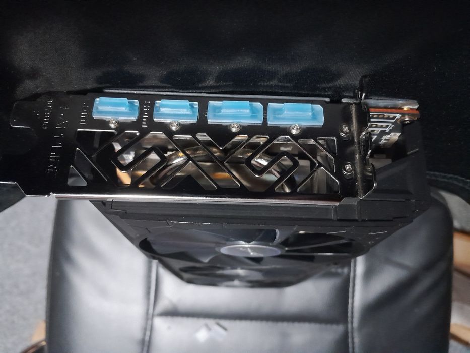 Rx 5700 xt nitro+ ,upsiren u6 pro Cocorastii Colt • OLX.ro