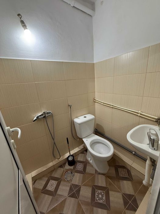 Drumul Taberei,piata Moghioros,langa metrou, Bucuresti Sectorul 6 • OLX.ro