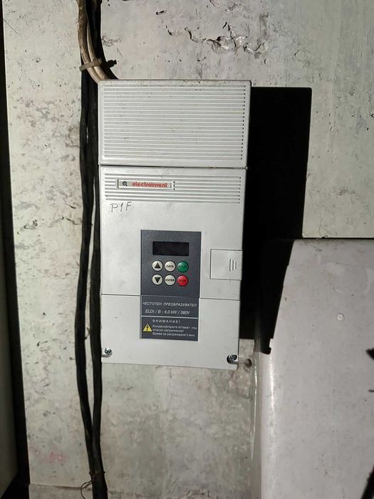 Electroinvent Честотен преобразувател ELDI / B - 1,5 , 3, 4 kW / 380V к.к. Златни пясъци • OLX.bg
