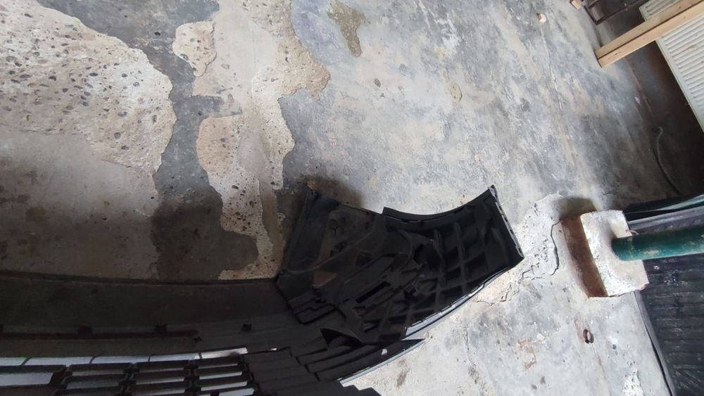 Bară față VW Transporter T6 facelift Acatari • OLX.ro