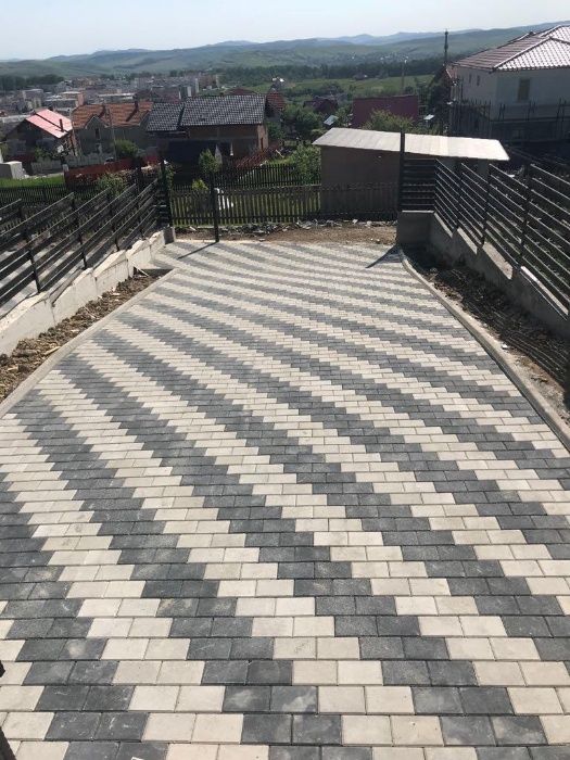 Pavaj dale , beton placa ; montaj pavaje pavele dale Cluj-Napoca • OLX.ro