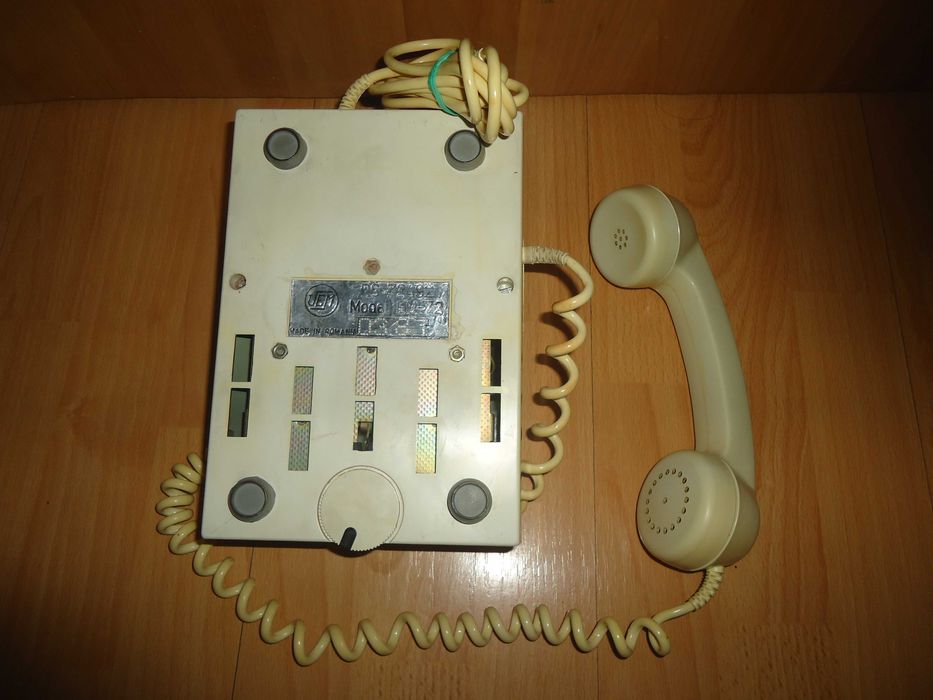 Telefon romanesc cu disc RS-72492, model EM-72, stare buna, anii 80 ...