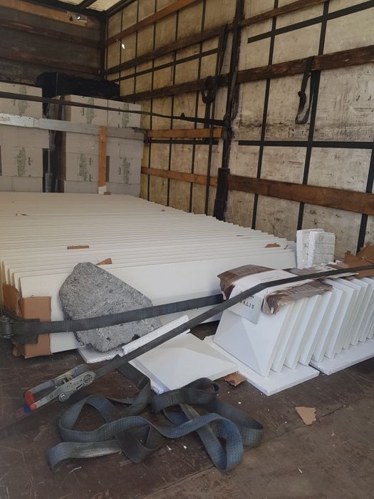 Coame, capace stalp de gard din beton Bals • OLX.ro