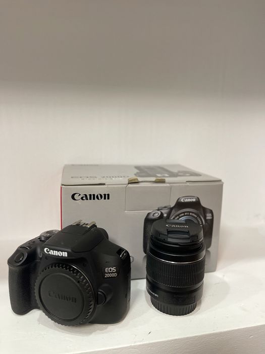 Canon 2000d body + obiectiv Canon EFS 18-55mm 24.1mp sensor Corabia ...