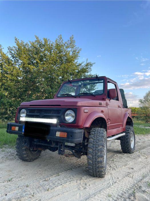 Vand/schimb Suzuki Samurai, in special cu moto Curtea de Arges • OLX.ro