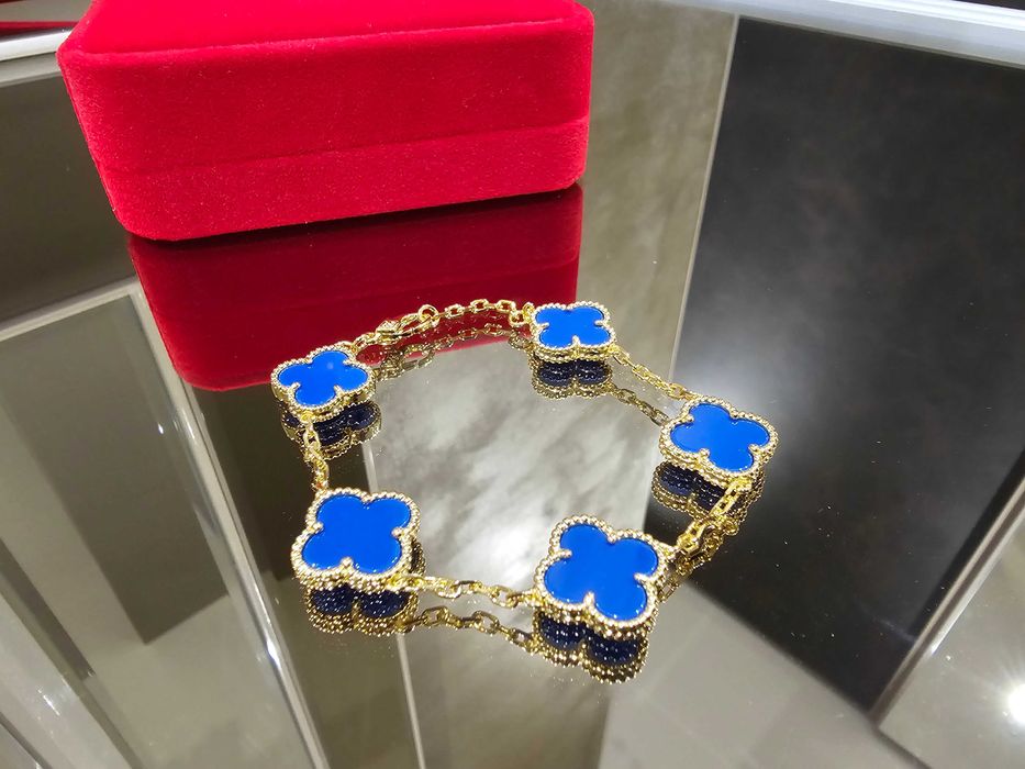 Van Cleef & Arpels VCA Blue 5 Motifs Vintage Alhambra Дамска Гривна гр ...