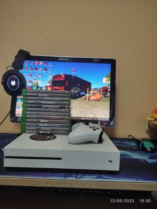 Consola Xbox one s 1TB Paunesti • OLX.ro