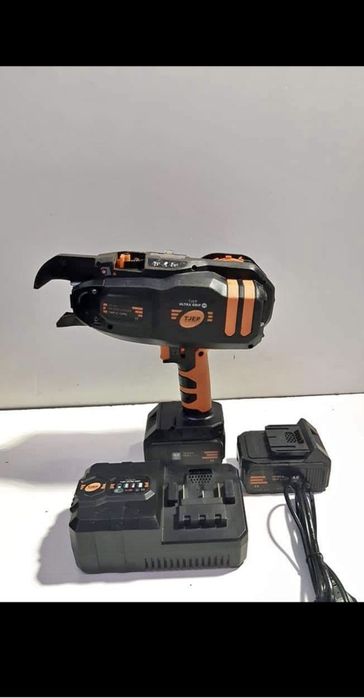 Inchiriez compactor mai pamant, betoniera,picamer,placa vibranta ...