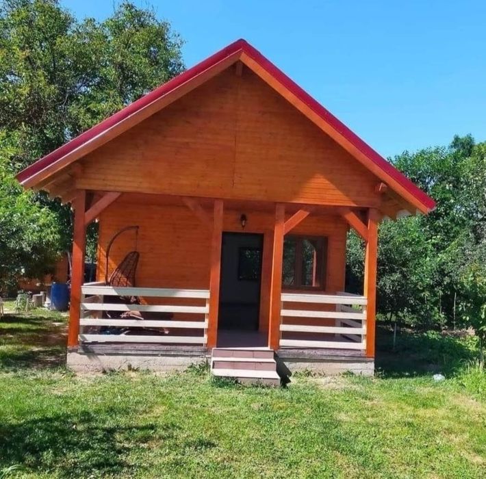 Cabane stil A Frame si case din structura de lemn, dimensiuni in funct ...