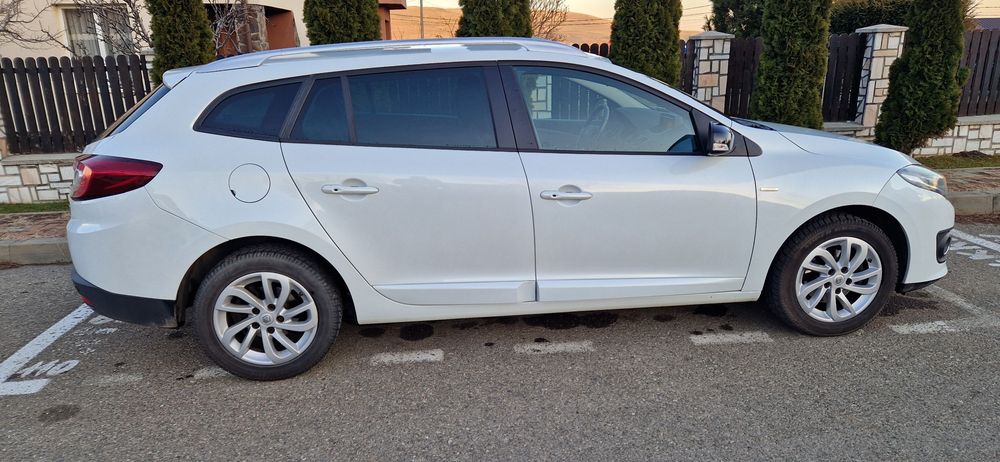 Renault Megane 3/model 2016/ 1,5DCI/ ALB Perlat Piatra Neamt • OLX.ro