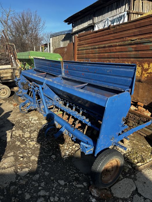 Semanatoare sup29 si semanatoare floarea soarelui si porumb Segarcea ...