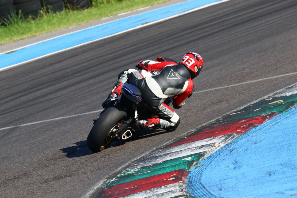 Цял Костюм Dainese D Tech за мотор гр. София Докторски паметник • OLX.bg