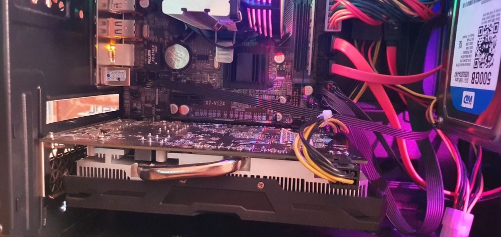 Kompyuter sotiladi / core I7: 3 800 000 сум - Настольные Денау на Olx