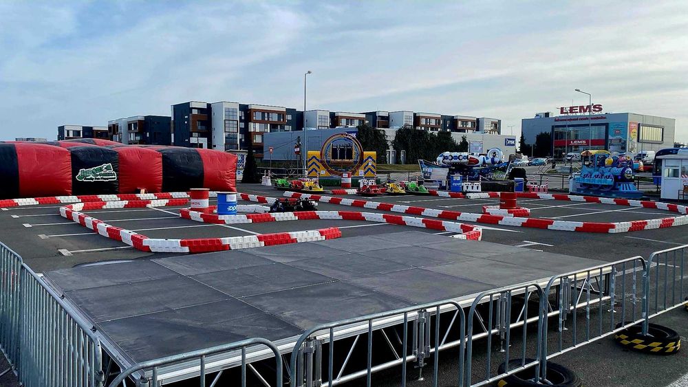 Parc de distractii agrement Laser Tag Afacere la cheie Constanta • OLX.ro