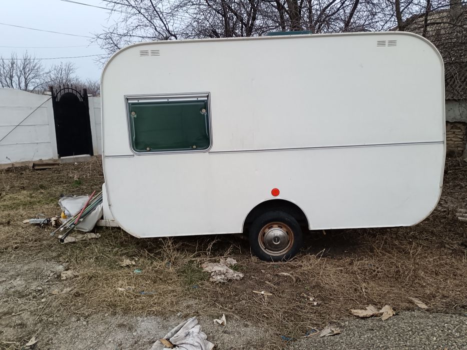 Rulota cu cort import Italia Pascani • OLX.ro