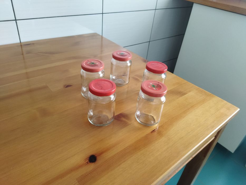 Set 5 borcanase cu capac, 150 grame - totul la 5 ron Bucuresti Sectorul ...