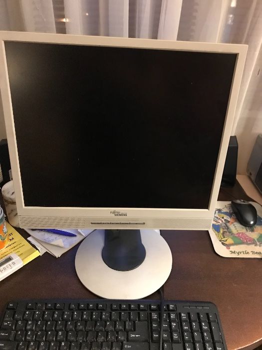Монитор Fujitsu 19 inch, отличен гр. София Младост 2 • OLX.bg