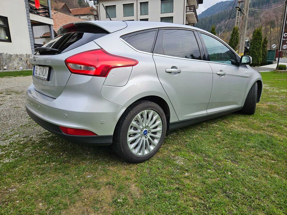 Ford Focus 2017 Automat Titanium Brasov • OLX.ro