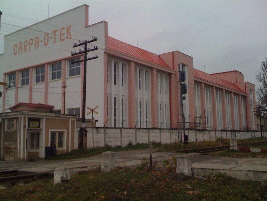 Spatiu cca 4000 mp, cu teren, la DN 15 or. Buhusi, jud. Bacau, Romania ...