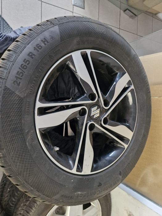 Vitara /Duster,Anvelope 16" iarna Continental Dobroesti • OLX.ro