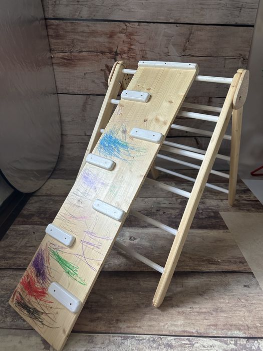 Triunghi pikler cu rampa de catarare din lemn, Montessori Targu-Mures ...