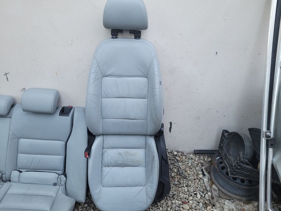 Set scaune cu banchete inclusiv cotiera din piele Skoda Octavia 2 Bucuresti Sectorul 1 • OLX.ro