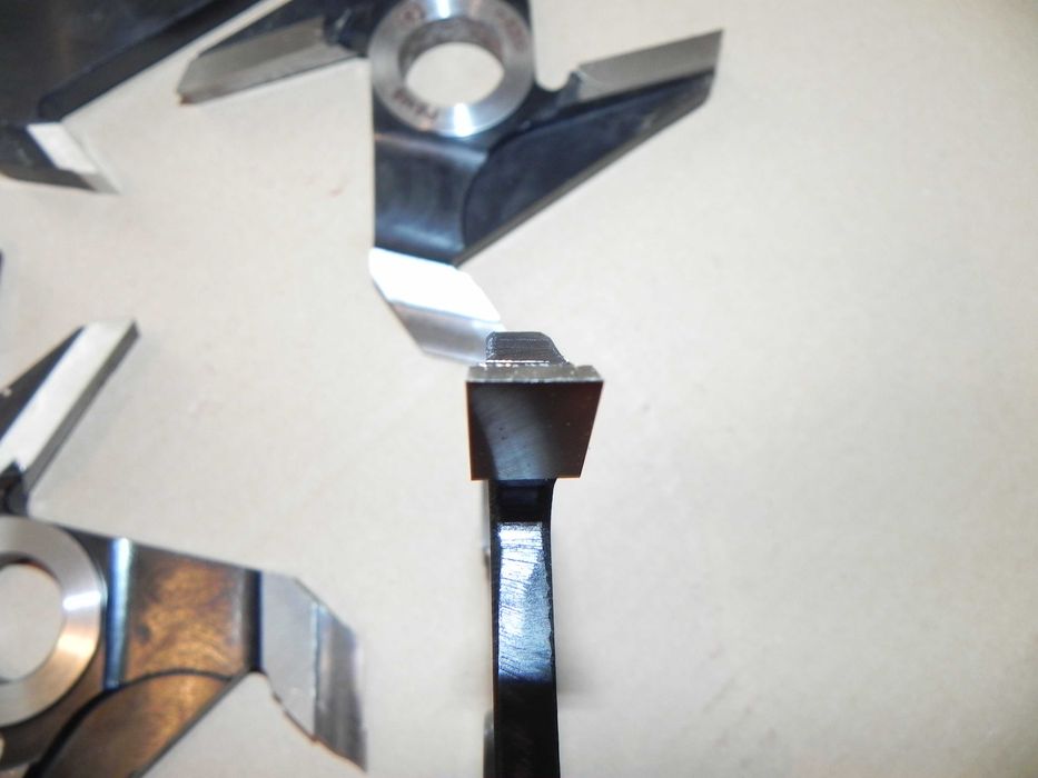 Freza set 5 freze usi interior lemn 200mm cod FTUPC5 Volovat • OLX.ro