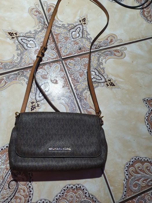 Poșetă MICHAEL KORS pentru damă Oradea • OLX.ro