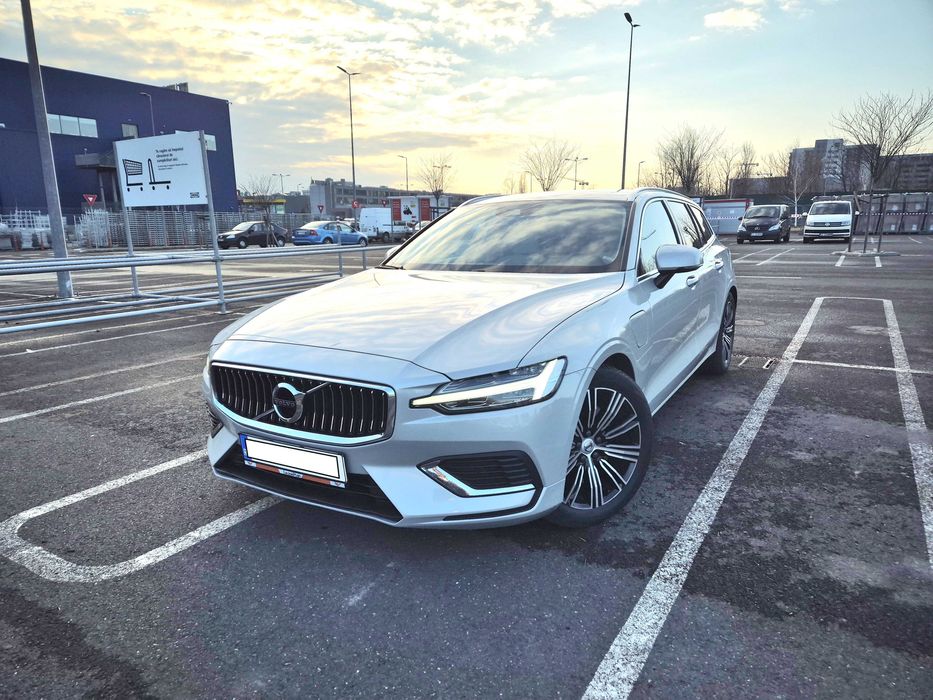 Volvo V60 T8 Inscription - Plug-in Hibrid - 390 Cp - 4x4 Bucuresti ...