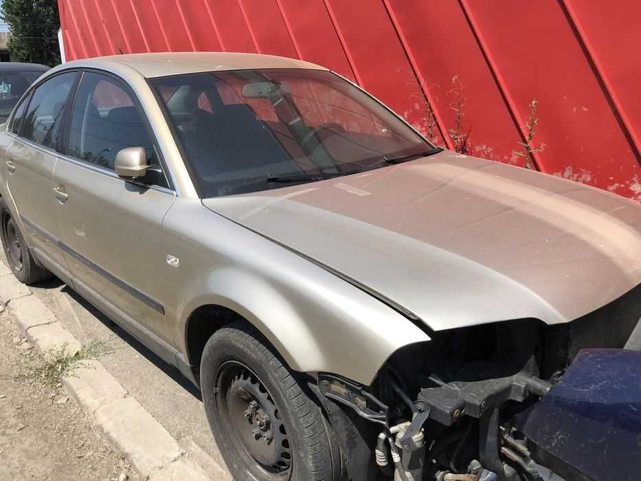 Piese auto VW Passat b5.5 facelift 2004 LA1W Bucuresti Sectorul 5 • OLX.ro