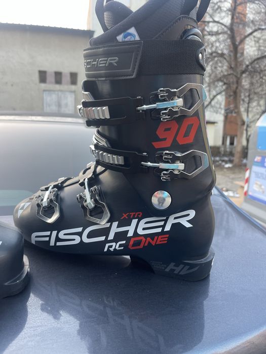 Fischer RC ONE XTR 90, clapari 44 Craiova • OLX.ro