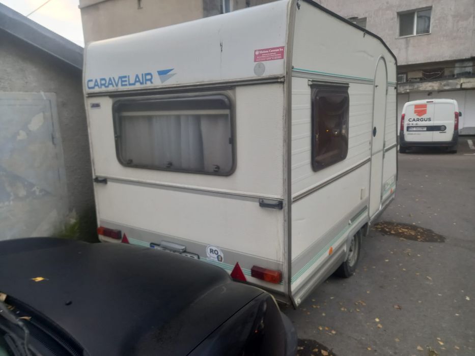 Vând rulota mica Roman • OLX.ro